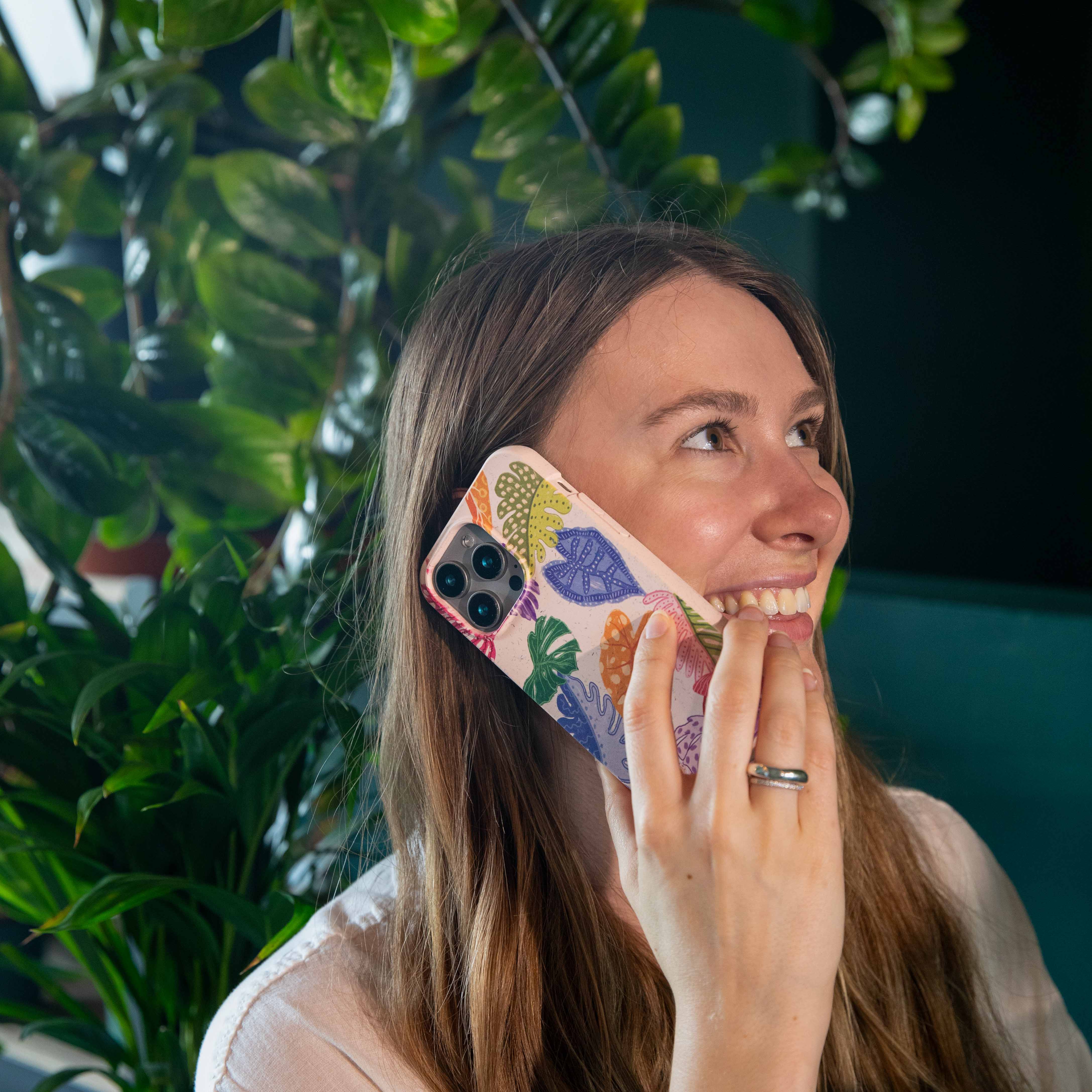 Seashell Tropical Cheer iPhone 17 Pro Max Case – Pela Case