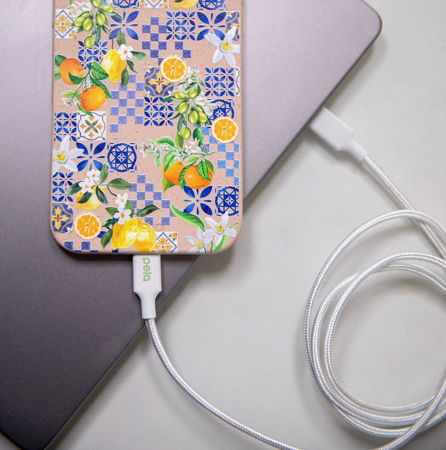 White USB-C to USB-C Cable – Pela Case